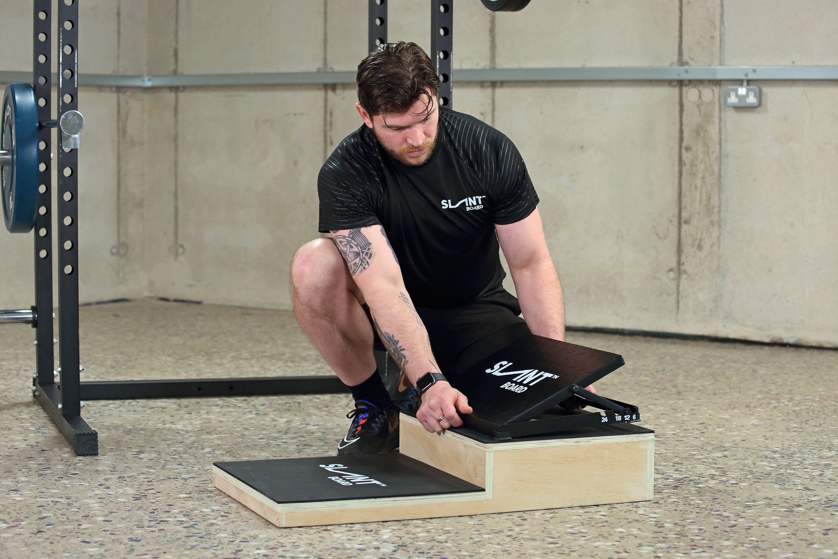 ADJUSTABLE METAL SLANT BOARD™ - Deep Squats and Knee/Ankle Rehab ...